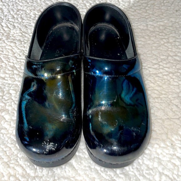 Dansko | Shoes | Dansko Shiny Nurse Clogs Size 39 Us 9 | Poshmark